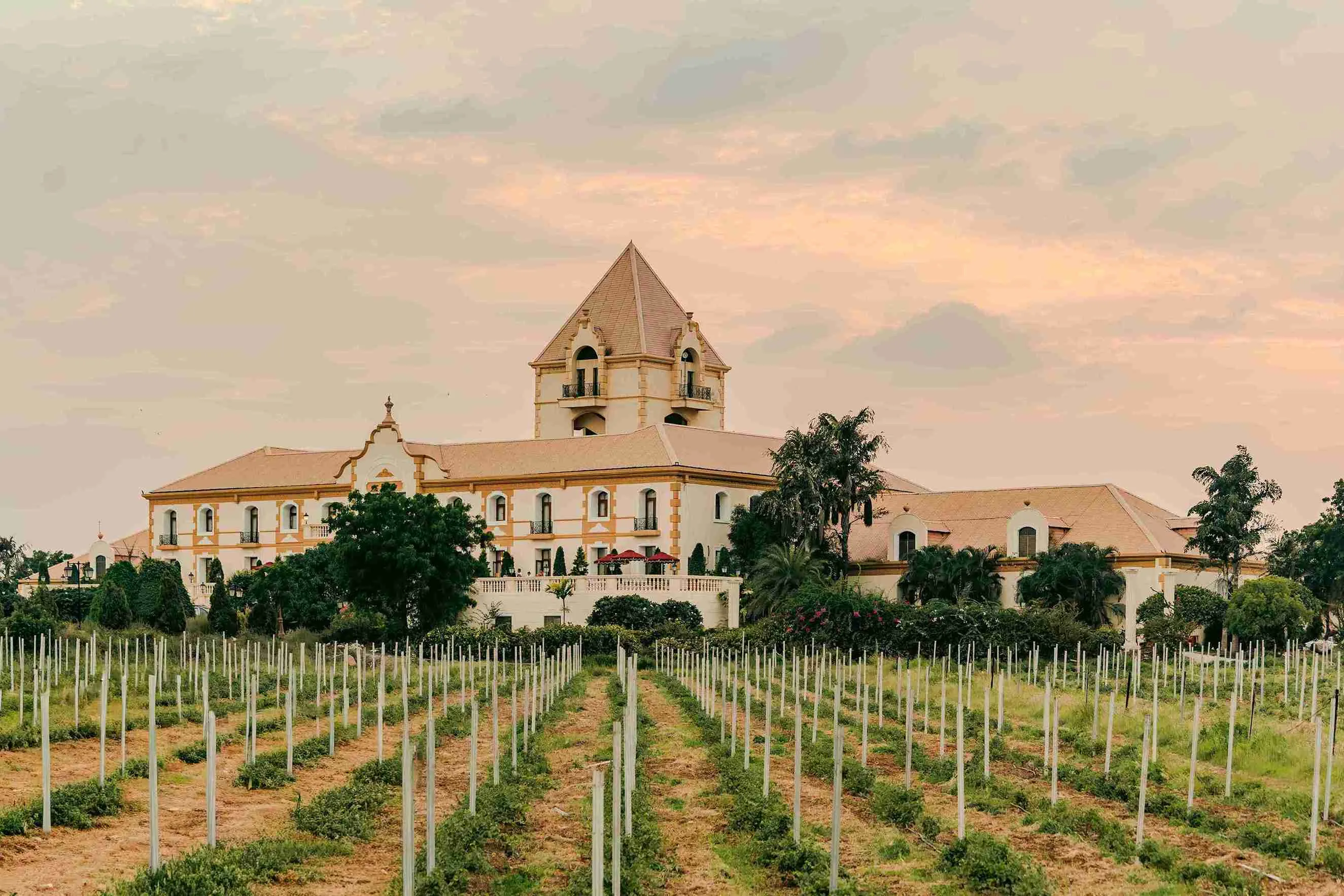 Book Your Stay - Hotel Irada